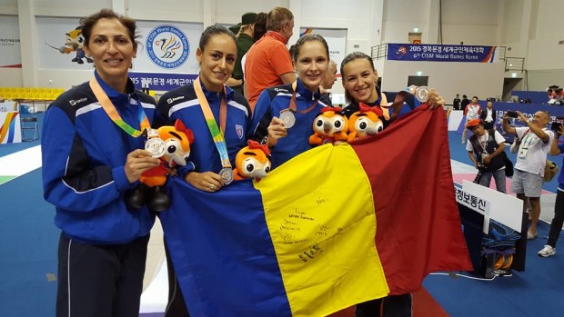 Medalie de argint pentru echipa feminină de spadă a României la ... Medalie de argint pentru echipa feminină de spadă a României la ...