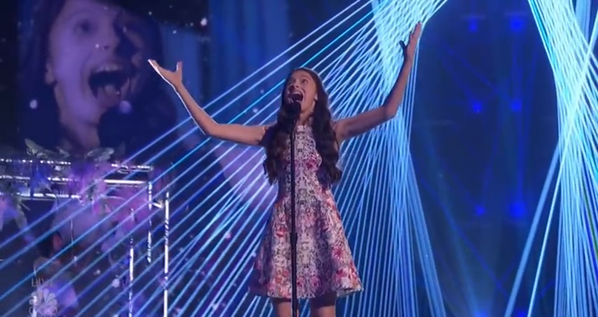 Laura Bretan a uluit și ieri publicul și juriul american în ...