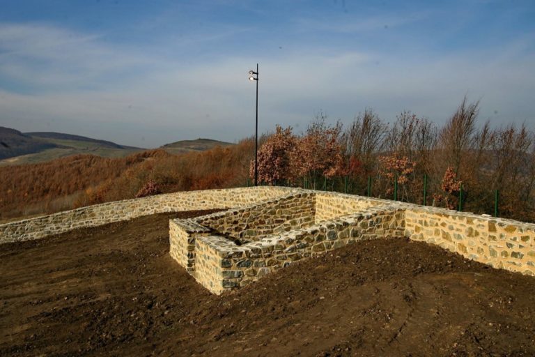 Singurul castru roman „cu lift” din lume se află în România, la Buciumi ...