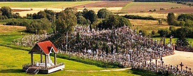 Dealul Crucilor din Lituania. Un simbol al rezistenței în fața ...